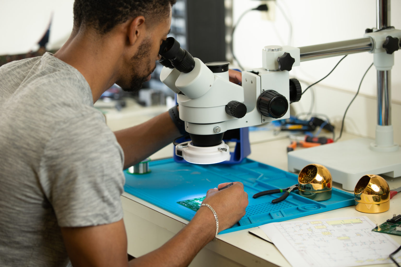 Personality Profile – Pinball Professor Zach Fuchs – RePlay Magazine