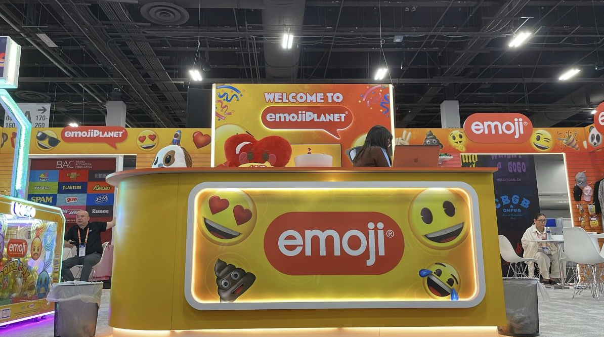UNIS Showcases Emoji Brand at Licensing Expo – RePlay Magazine